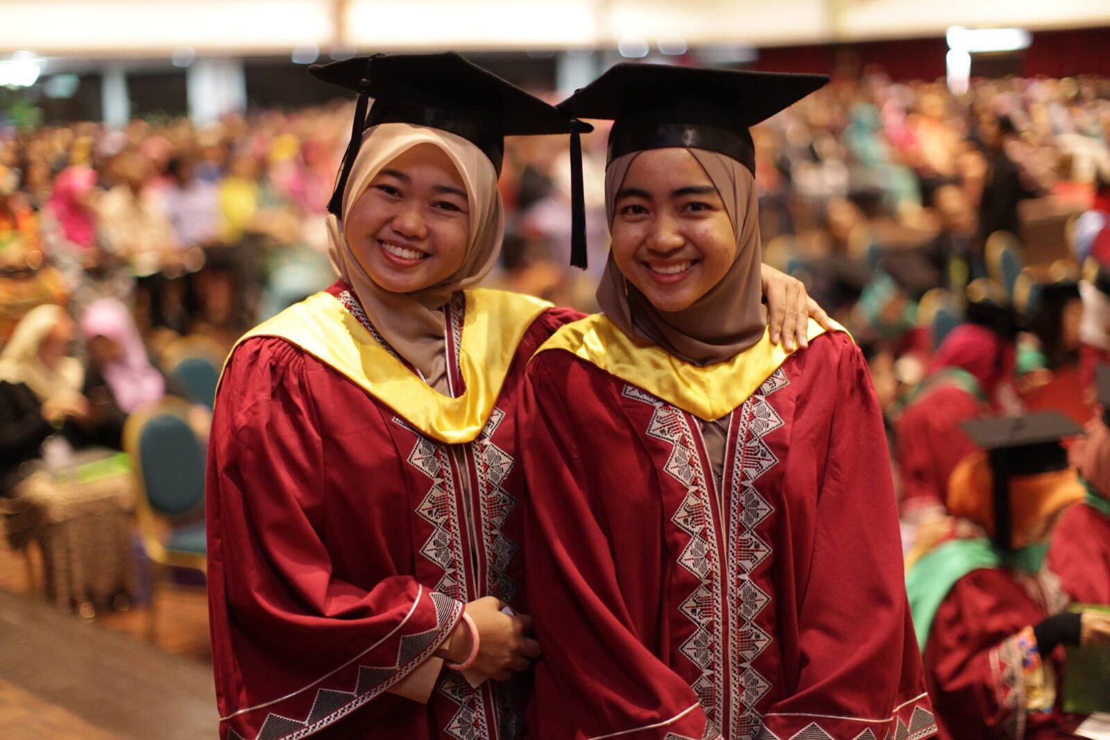 Top 5 Jubah Graduasi Universiti Paling Style di Malaysia – Platform ...